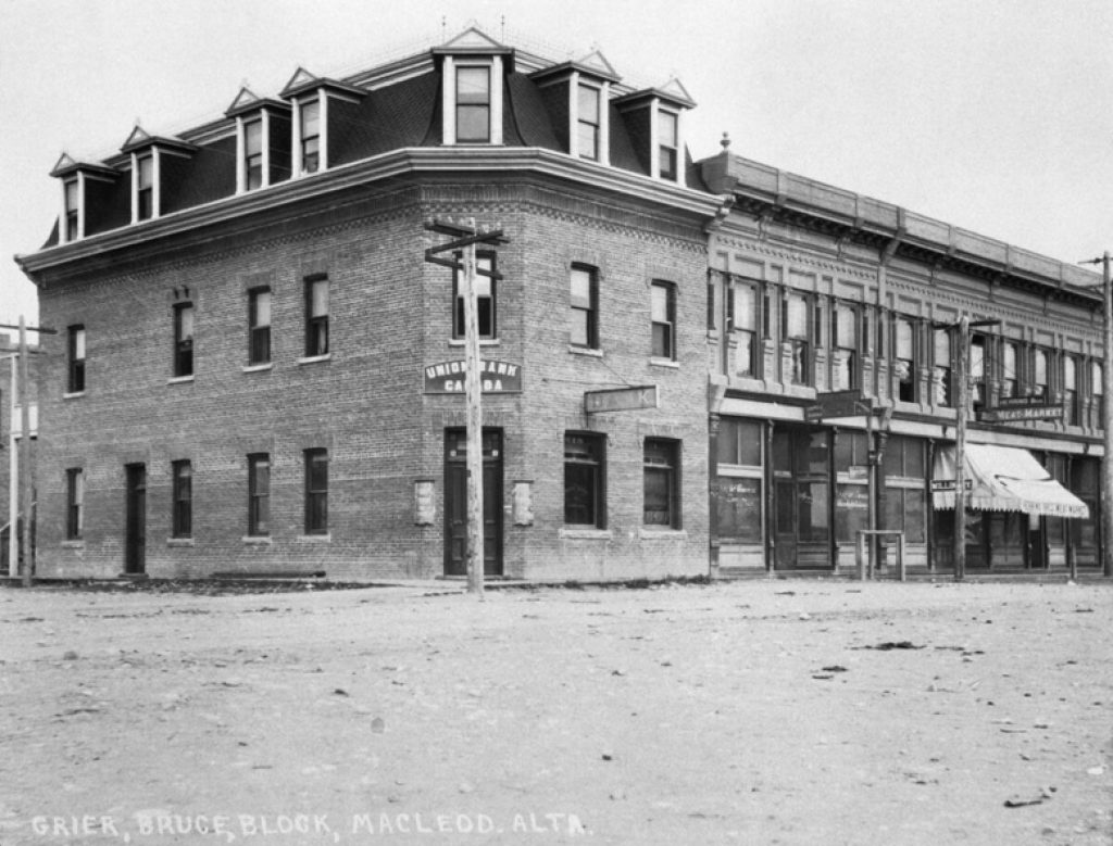 Historic Photographs of the Oldest Buildings in Alberta