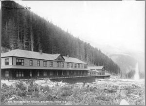 Old Photos of Grand Railway Hotels from Western Canada