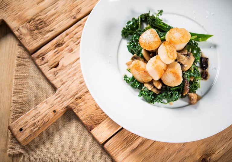 Rodney’s Oyster House: Fresh Seafood & Casual Dining in Calgary